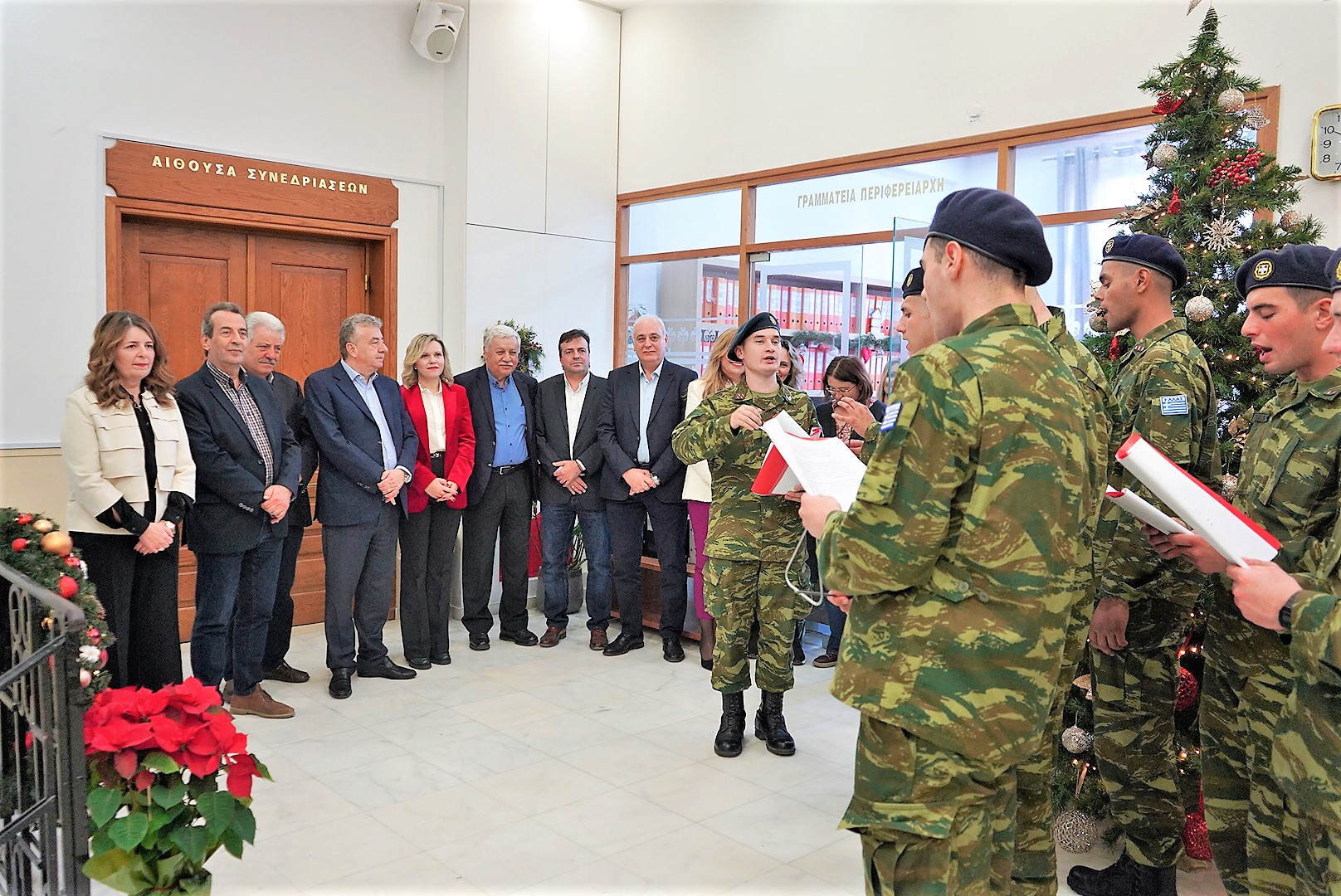 Ευχές και κάλαντα στον Περιφερειάρχη Κρήτης για την πρωτοχρονιά και το ...