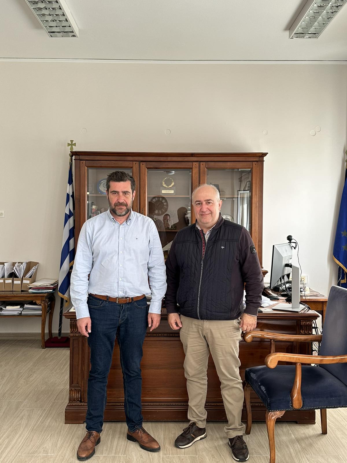 Συνάντηση Αντιπεριφερειάρχη Λασιθίου με τον Πρόεδρο του Επιμελητηρίου ...