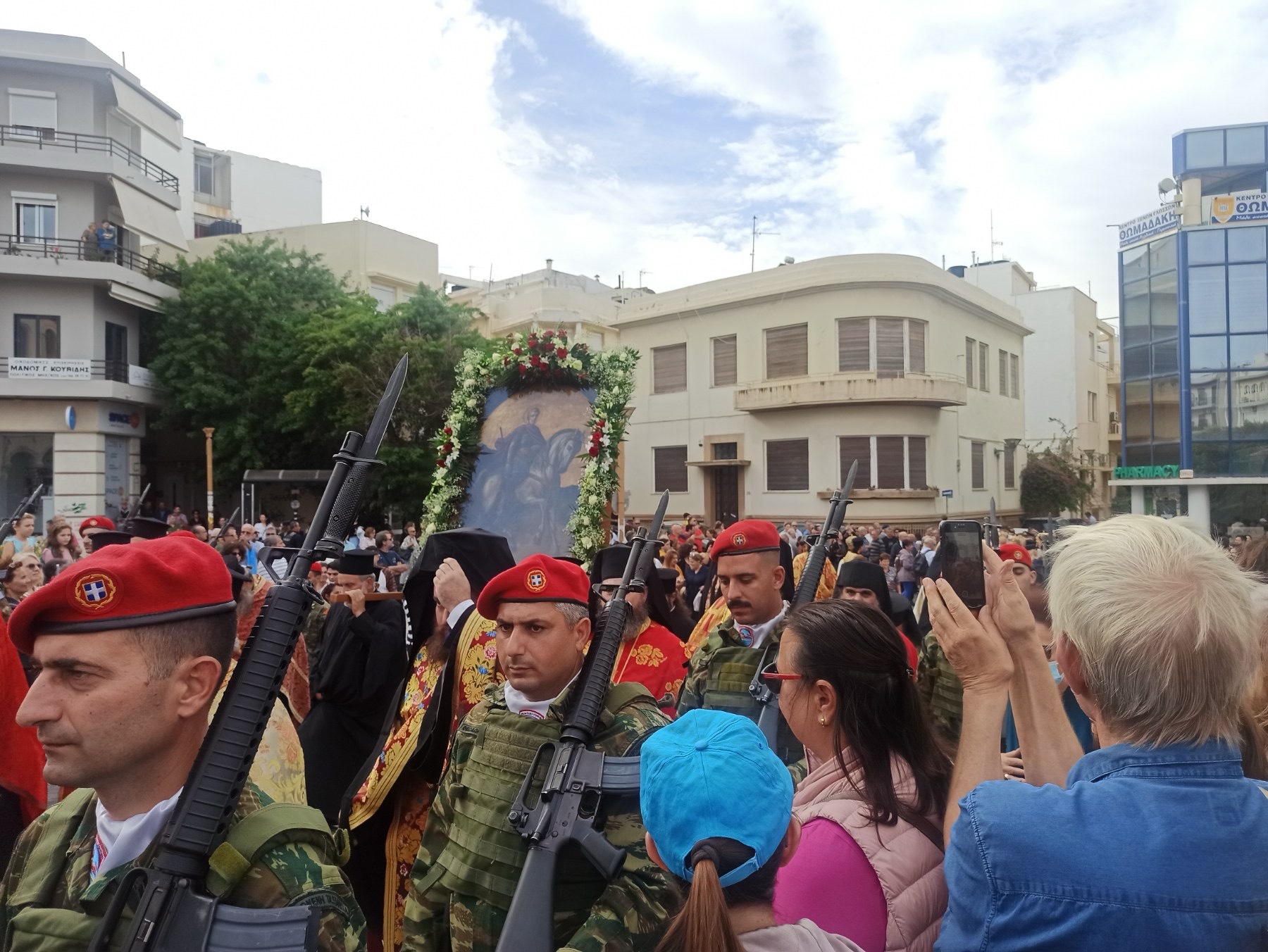 Ο Περιφερειάρχης Κρήτης συμμετείχε στον εορτασμό για τον προστάτη Άγιο ...