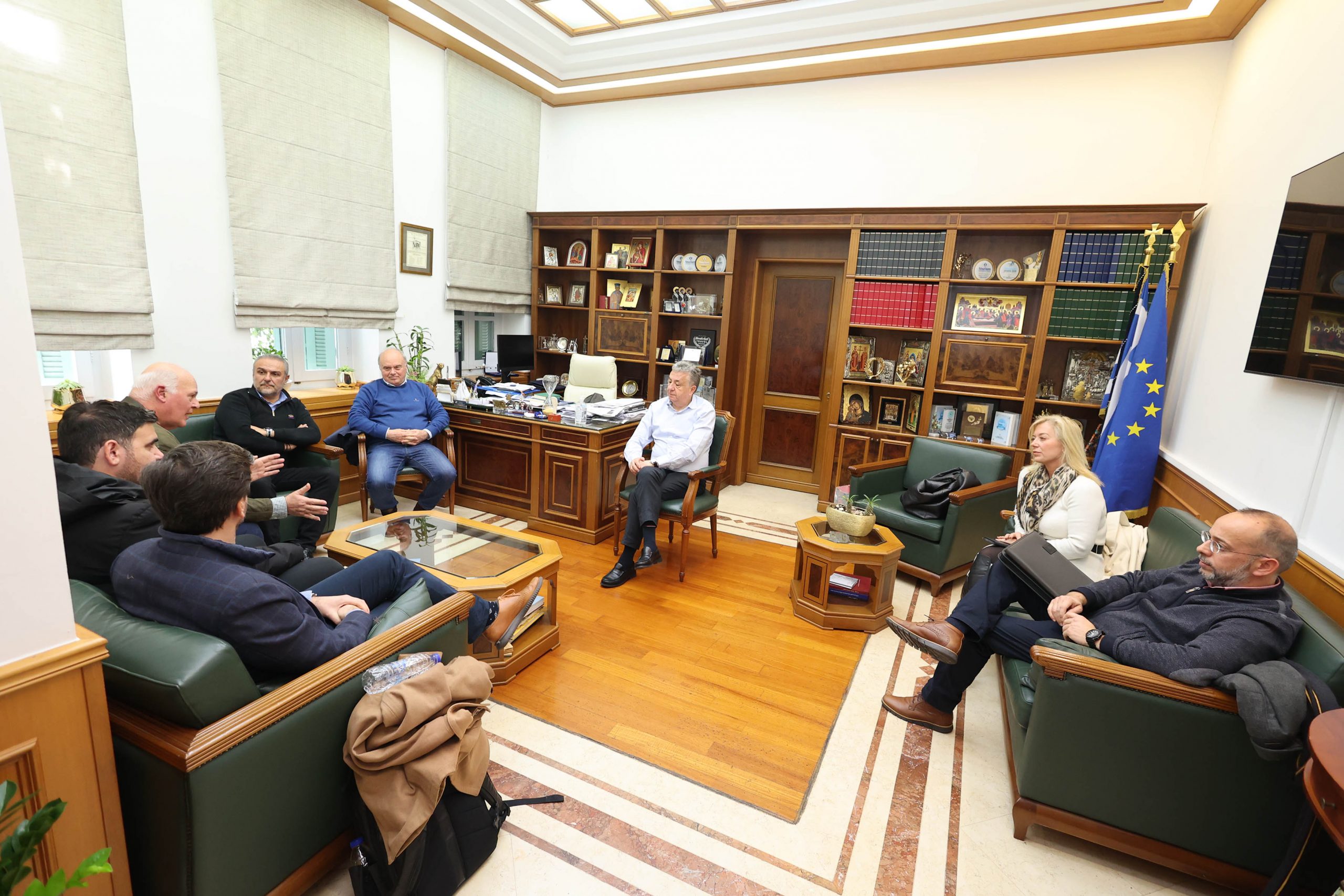 Συνάντηση της Διοίκησης του Συνδέσμου Επιχειρήσεων της ΒΙΠΕ Ηρακλείου ...