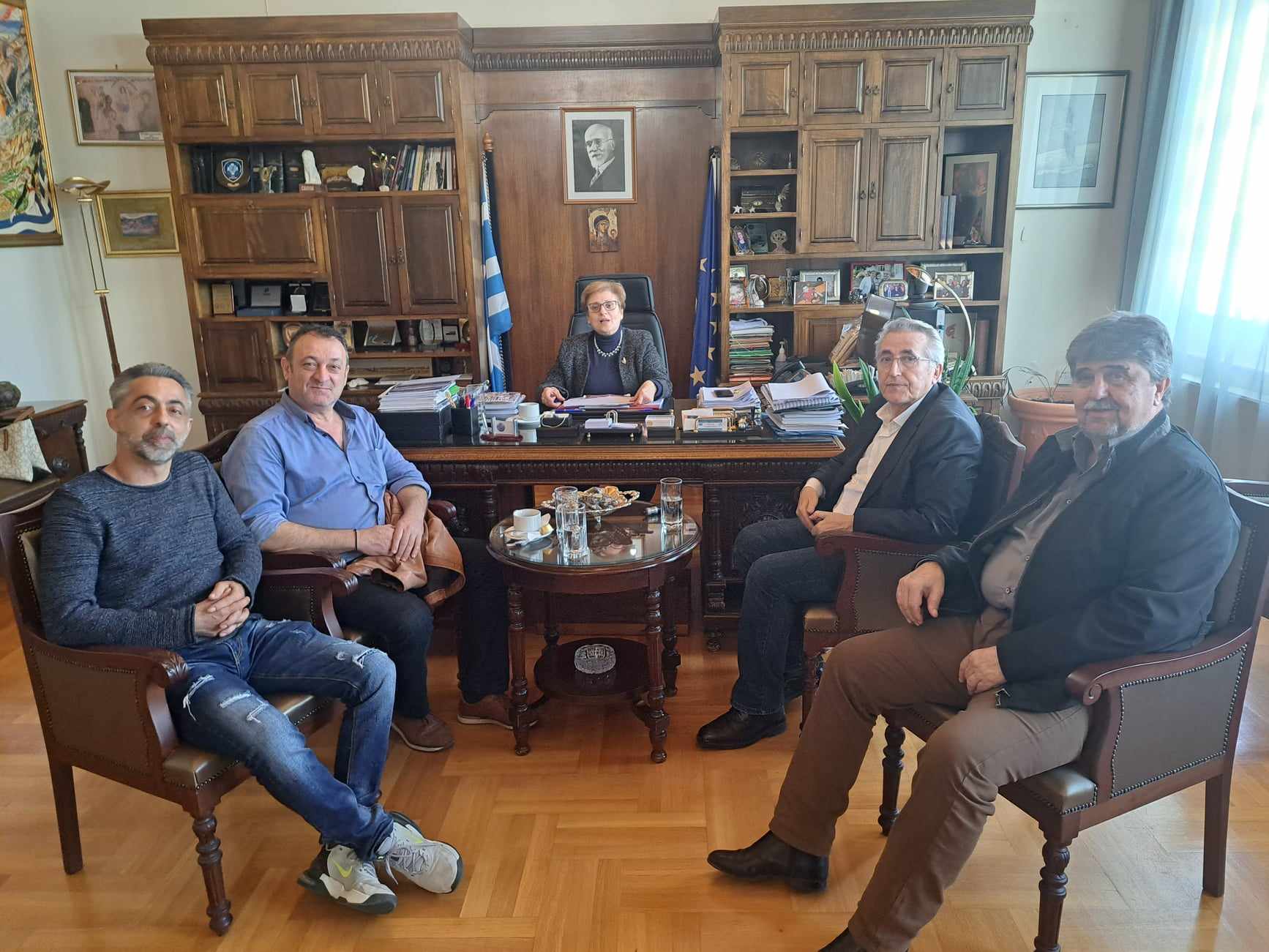 Την Αντιπεριφερειάρχη Ρεθύμνης Μ. Λιονή επισκέφτηκε σήμερα ο Πρόεδρος ...