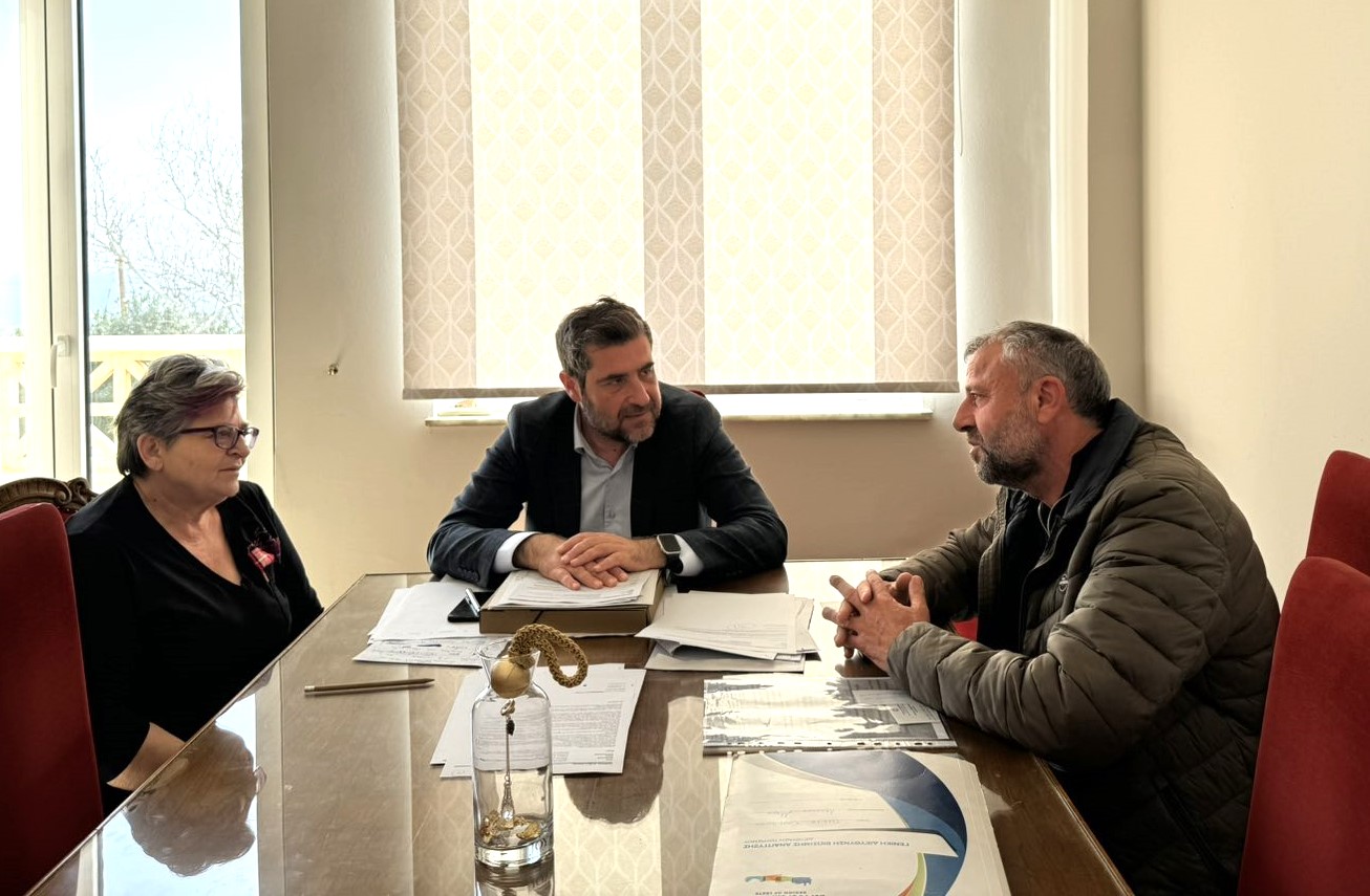 Συνάντηση Αντιπεριφερειάρχη Λασιθίου με τον Πρόεδρο της Κοινότητας Μέσα ...