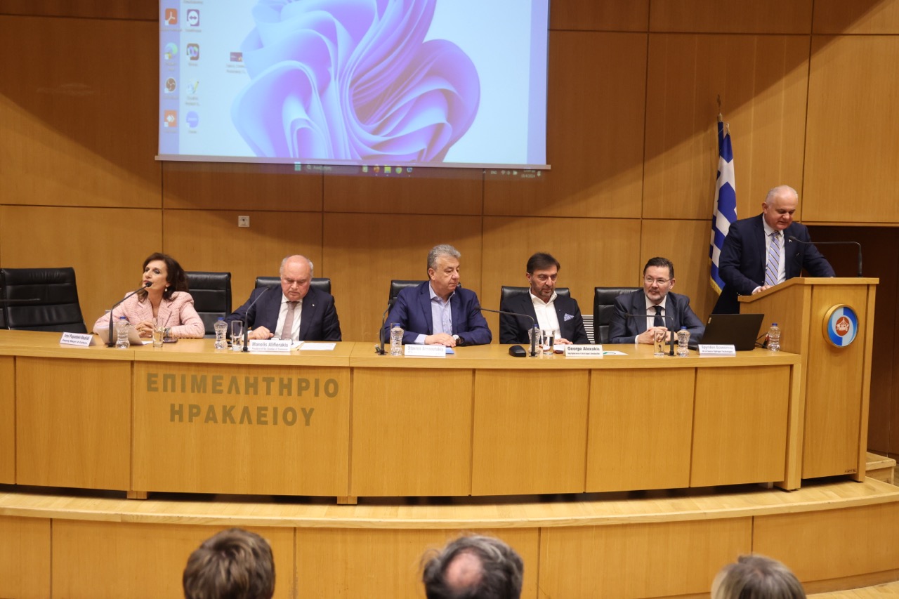 Στ. Αρναουτάκης: «Η Κρήτη διαμορφώνει τη σύγχρονη ταυτότητά της ...