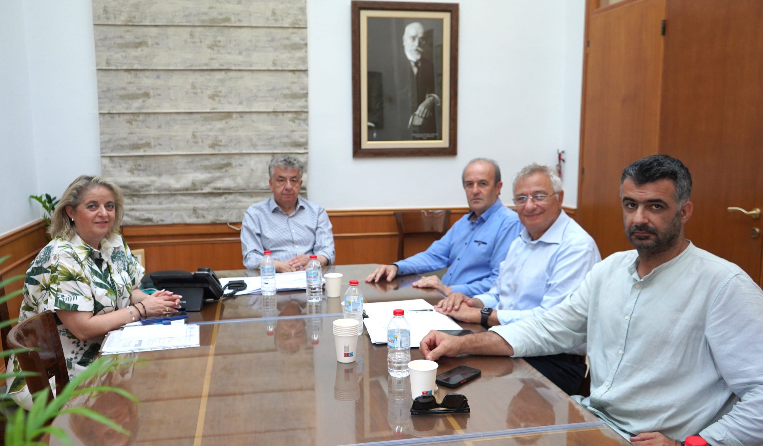 Συνάντηση Δημάρχου Ιεράπετρας με τον Περιφερειάρχη Κρήτης - Crete.gov.gr