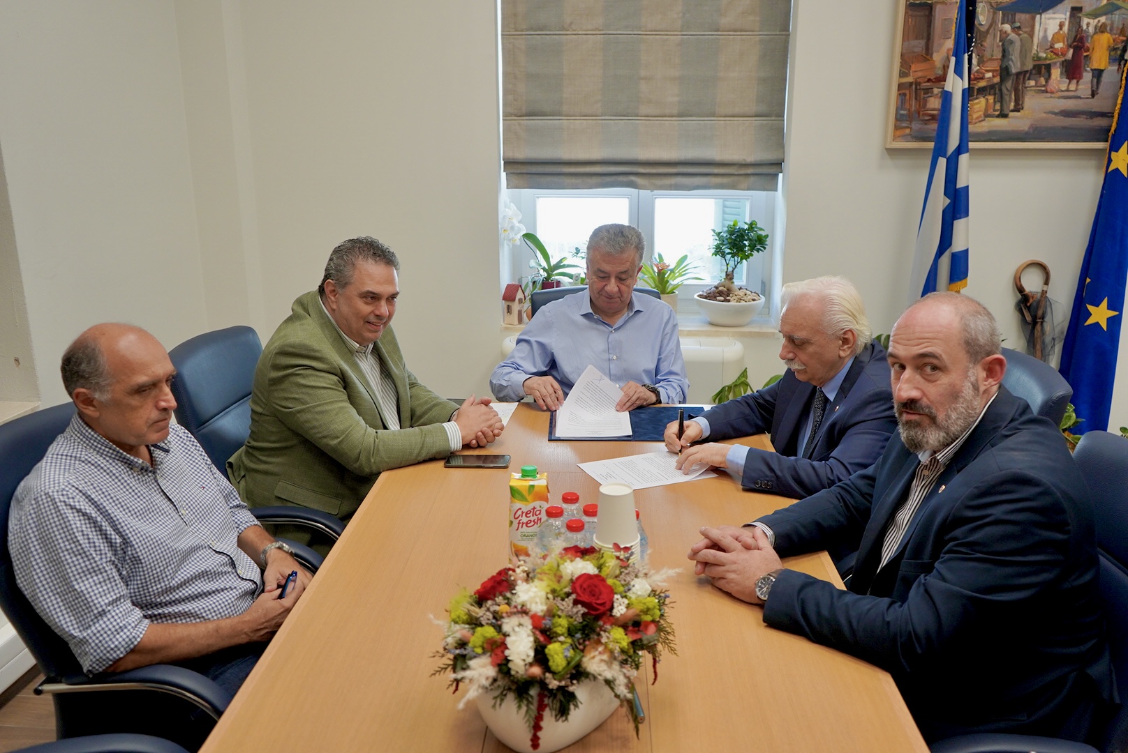 Υπογράφηκε μνημόνιο συνεργασίας της Περιφέρειας Κρήτης με τον Ελληνικό ...