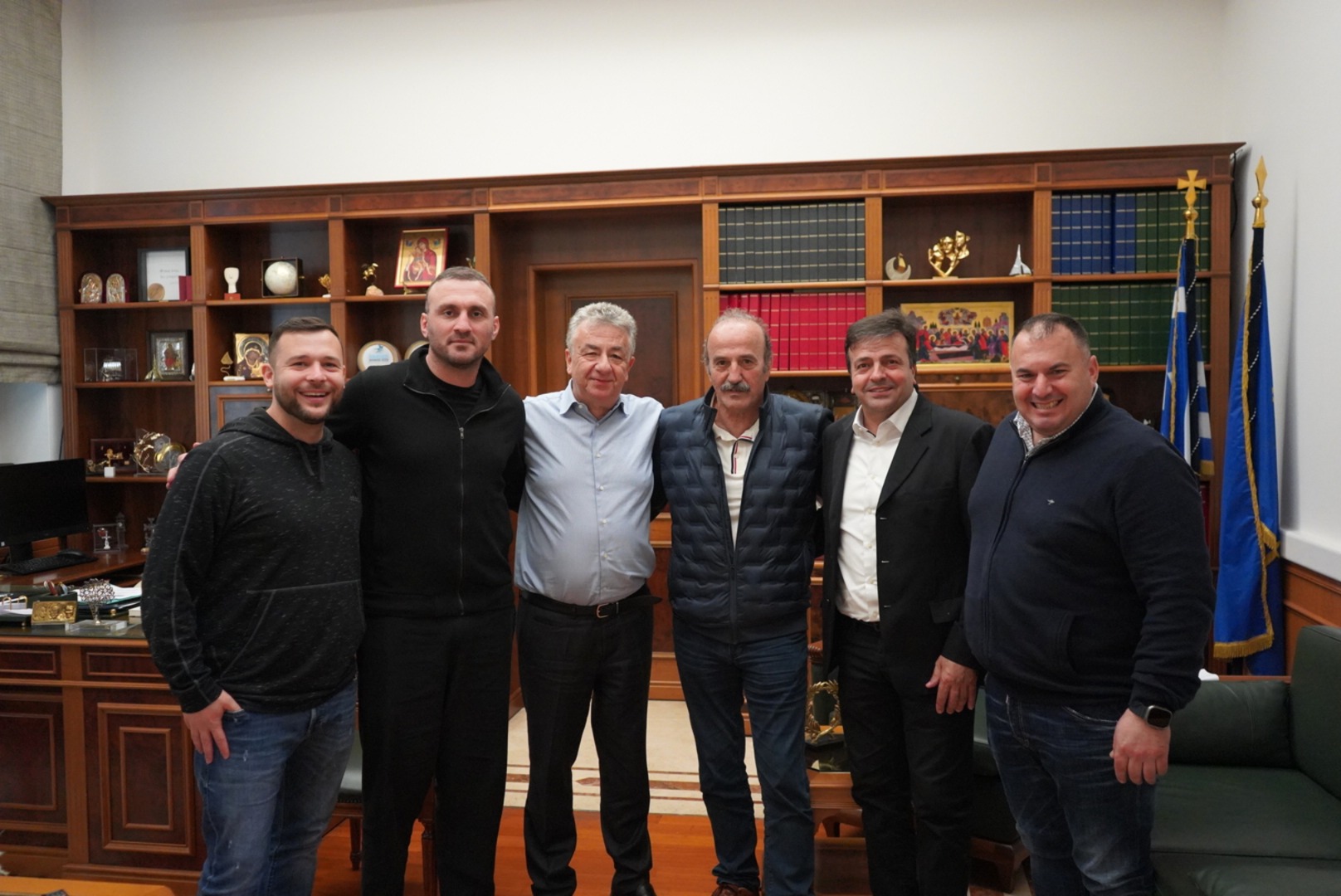 Συνάντηση Περιφερειάρχη Κρήτης με τον Αναπληρωτή Πρόεδρο και ...