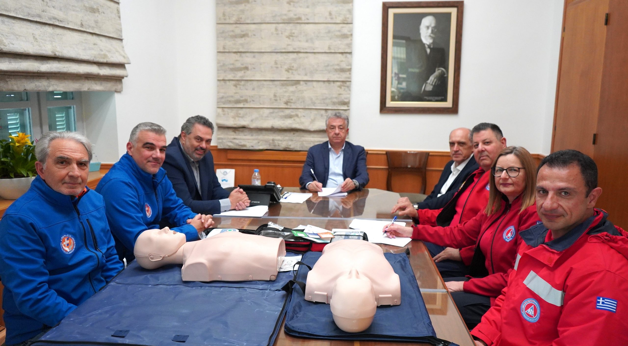 Μνημόνιο συνεργασίας Περιφέρειας Κρήτης και των εθελοντικών ομάδων ...