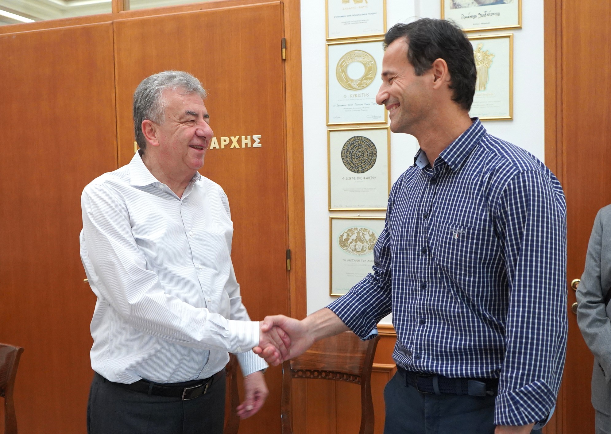 Ορκωμοσία νέου υπαλλήλου στην Περιφέρεια Κρήτης - Crete.gov.gr