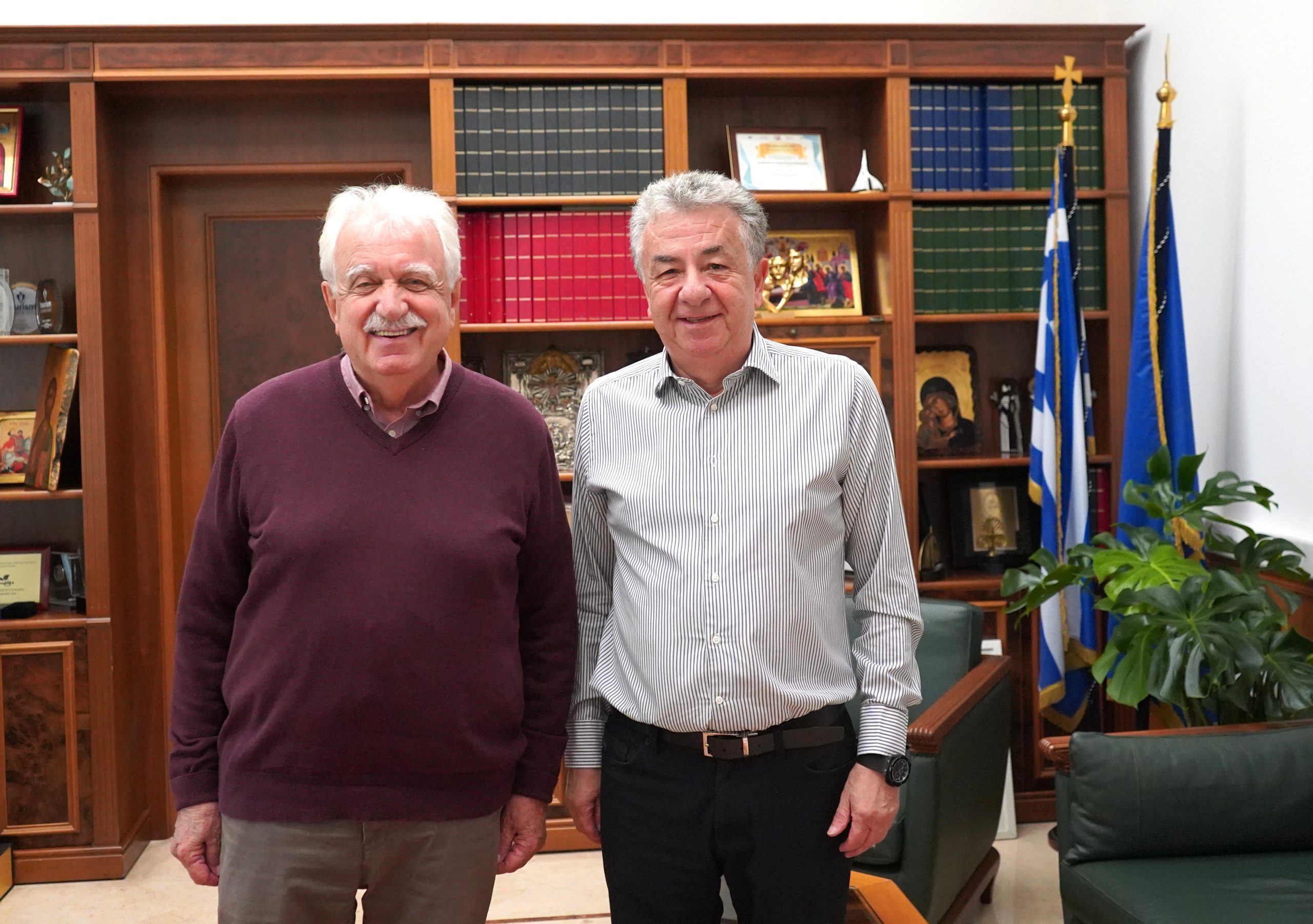 Συνάντηση Περιφερειάρχη Κρήτης με τον Πρόεδρο του «Διαζώματος» - Crete ...